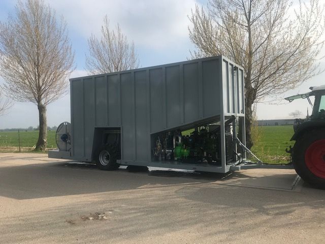 Mest container met eigen machinekamer - Humabo